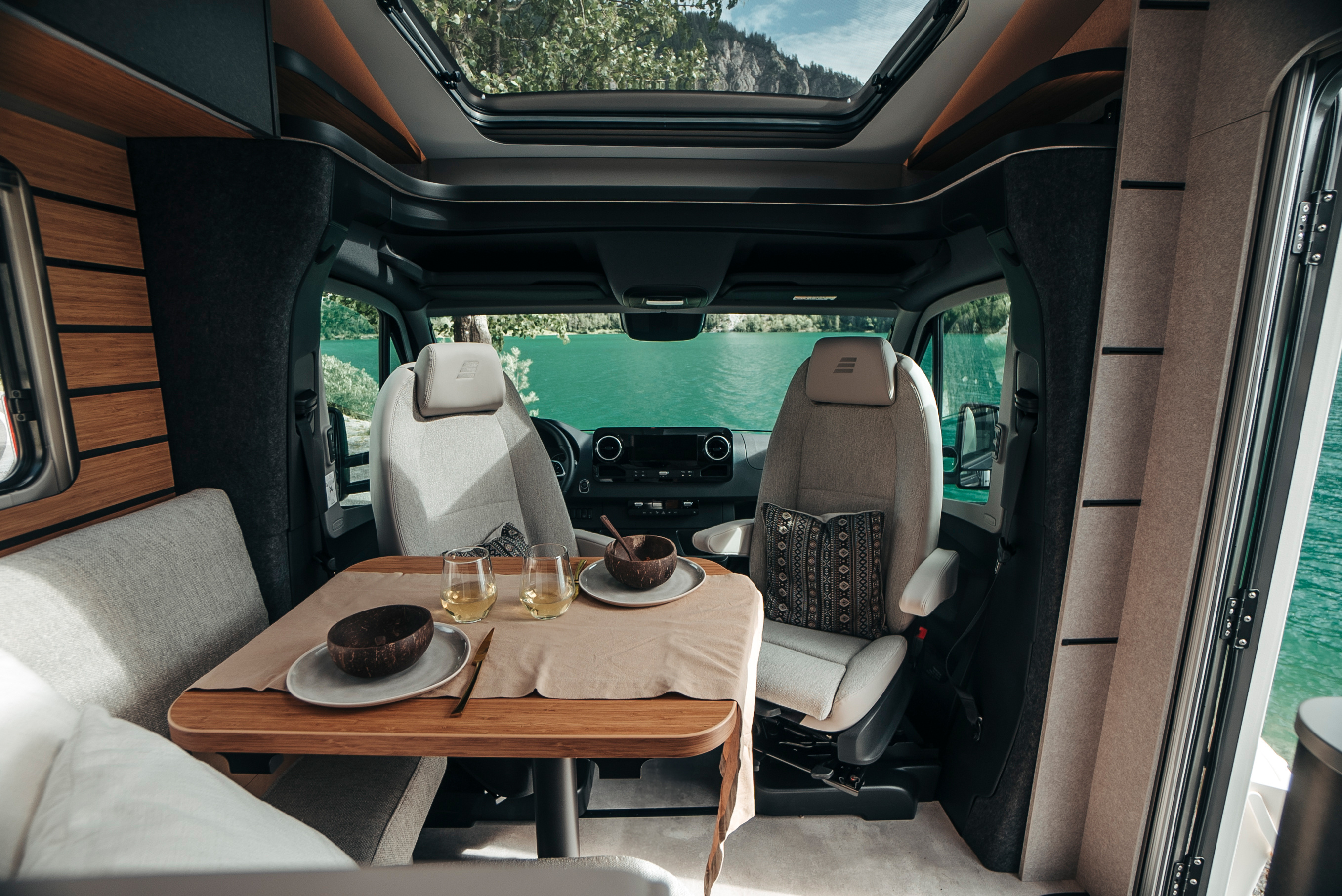 Self-sufficient and stylish: the new Hymer ML-T and Hymer Grand Canyon ...