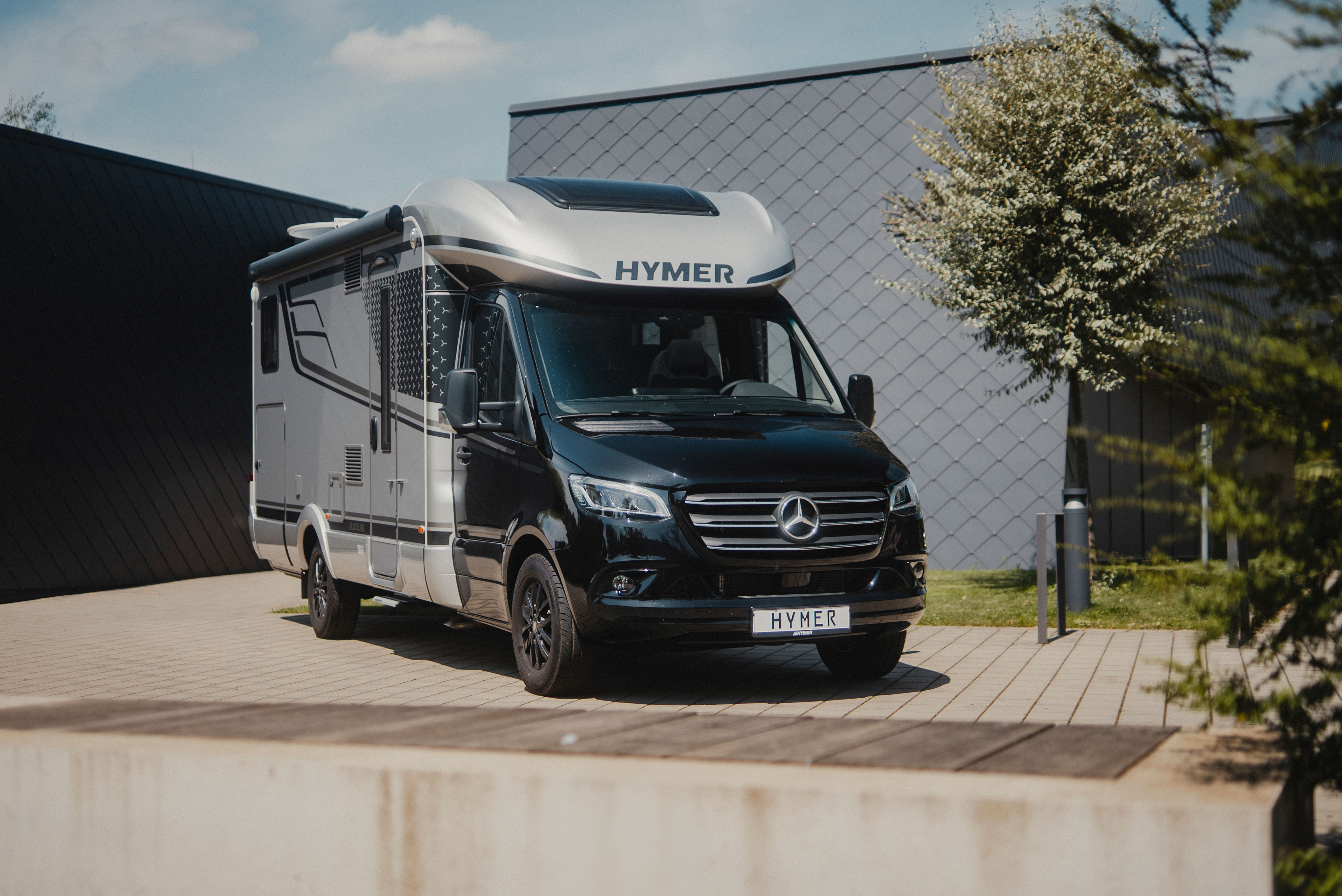 Black on track: Die neue Blackline-Edition der Hymer B-Klasse ...